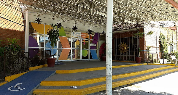 Casa de la Cultura de San Francisco del Rincón : Casas y centros ...