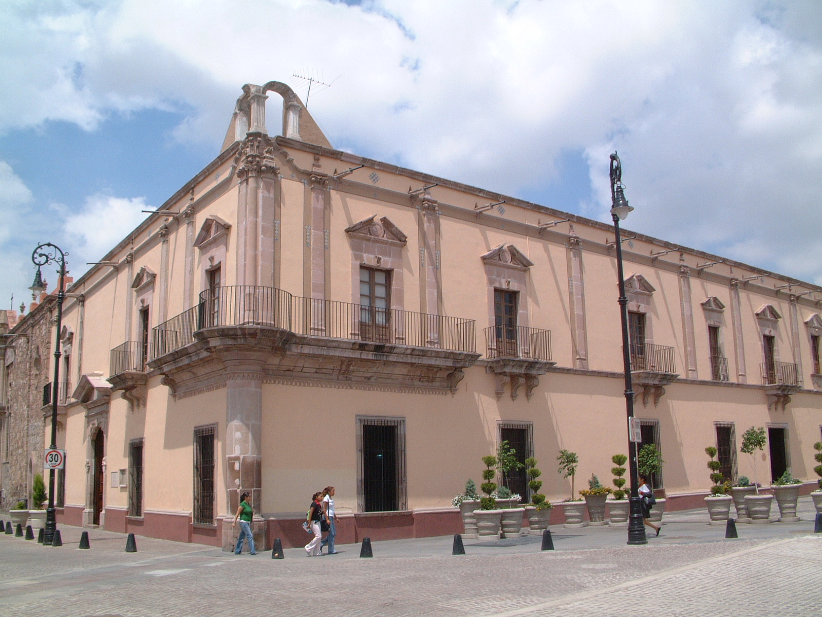 Librería del Instituto Cultural de Aguascalientes : Librerías México ...